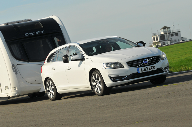 Volvo V60 Plug-In Hybrid | Tow Car Awards